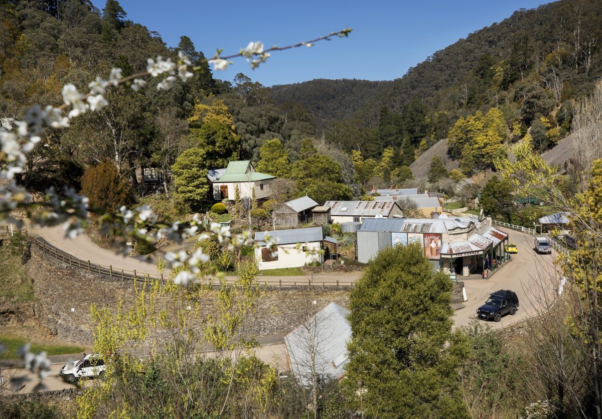 Welcome to Silvertop Cottages - Book Now - 0414 537 267