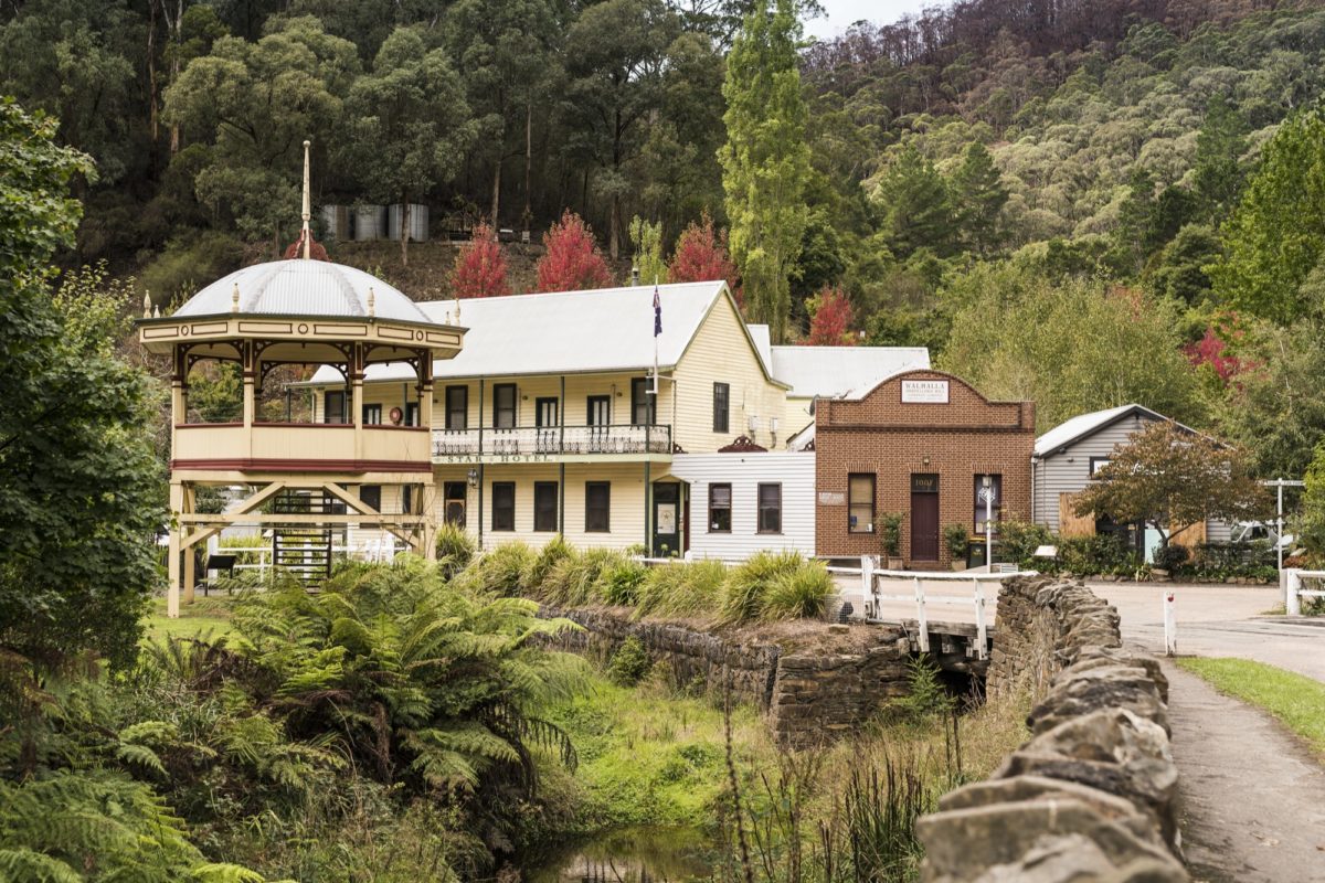 Welcome to Silvertop Cottages - Book Now - 0414 537 267